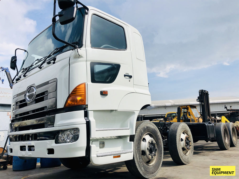 12 ล้อ Hino 700 หัวคัตซี